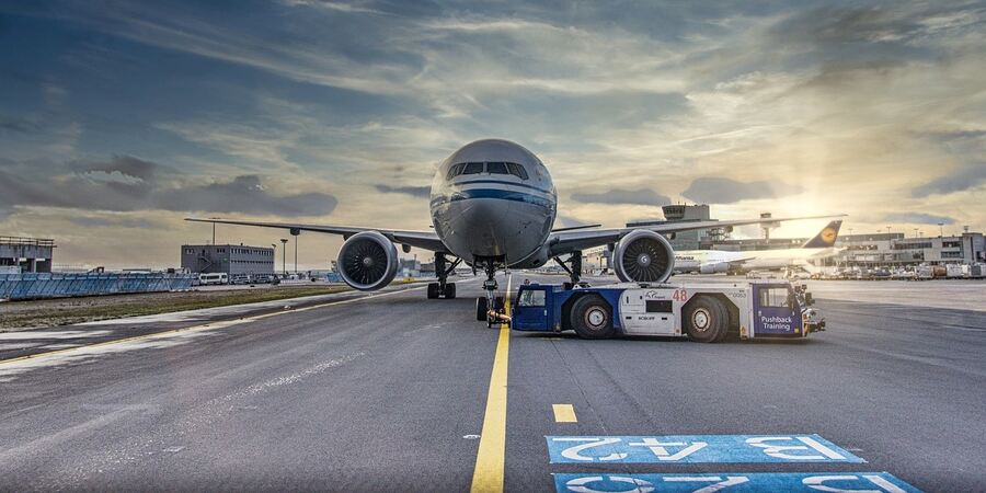 Corporate Flight Booking Benefits For Companies And Travelers